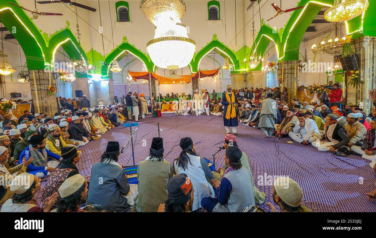 Ajmer, India. 06th Jan, 2025. During the Urs, a mehfil is held in ...