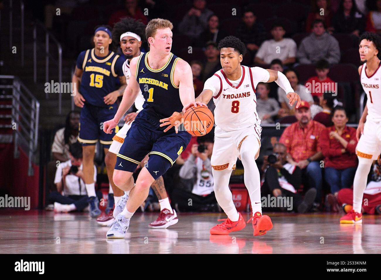 LOS ANGELES, CA - JANUARY 04: Michigan Wolverines center Danny Wolf (1 ...