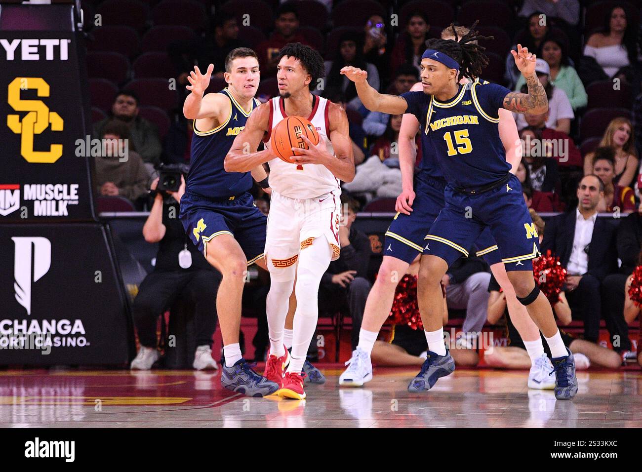 LOS ANGELES, CA - JANUARY 04: USC Trojans guard Desmond Claude (1) is ...