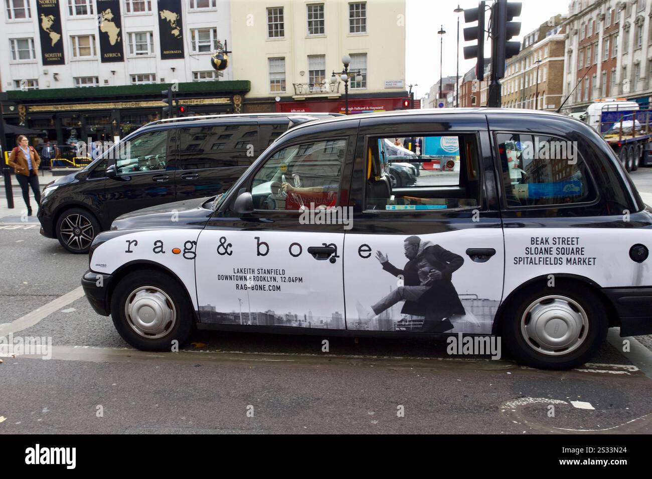Hackney carriage uk hi-res stock photography and images - Alamy