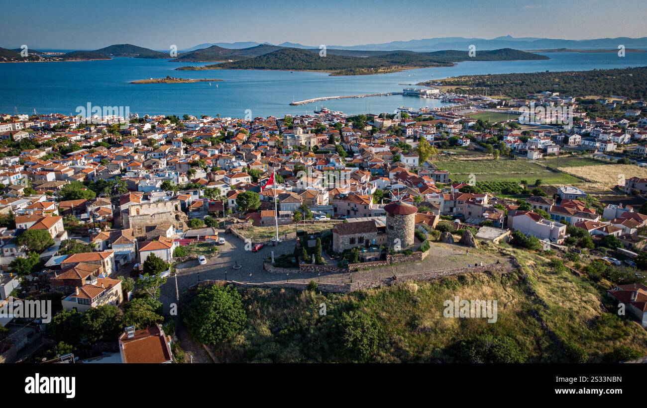 Here is an impressive aerial view of a bustling city that features a ...