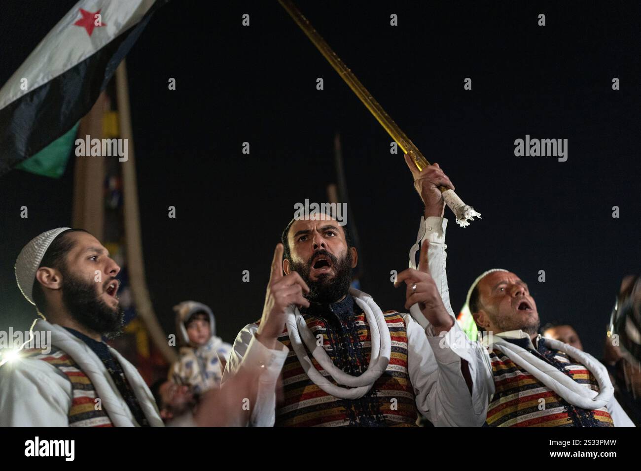 People celebrate as families who were displaced in the war between ...