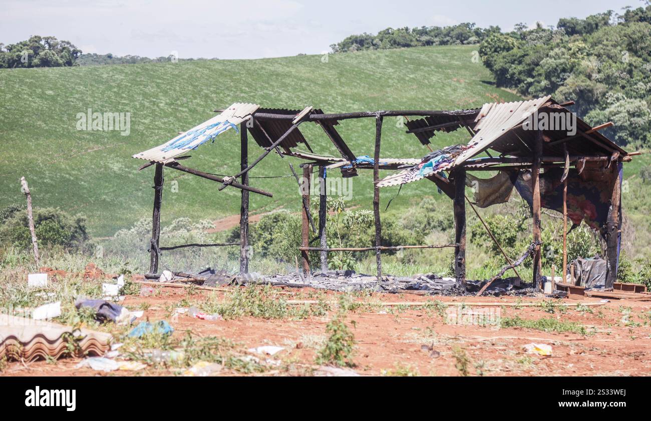 A fight between two indigenous people from the Caingangues tribe, one ...