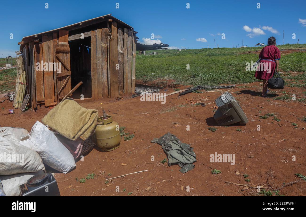 A fight between two indigenous people from the Caingangues tribe, one ...