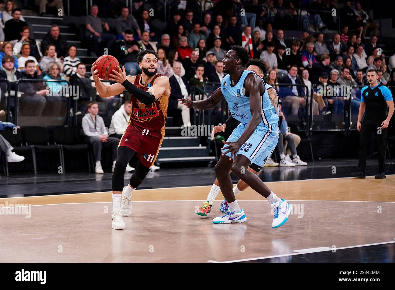 Hamburg, Deutschland. 08th Jan, 2025. Tyler Ennis (Umana Reyer Venice ...