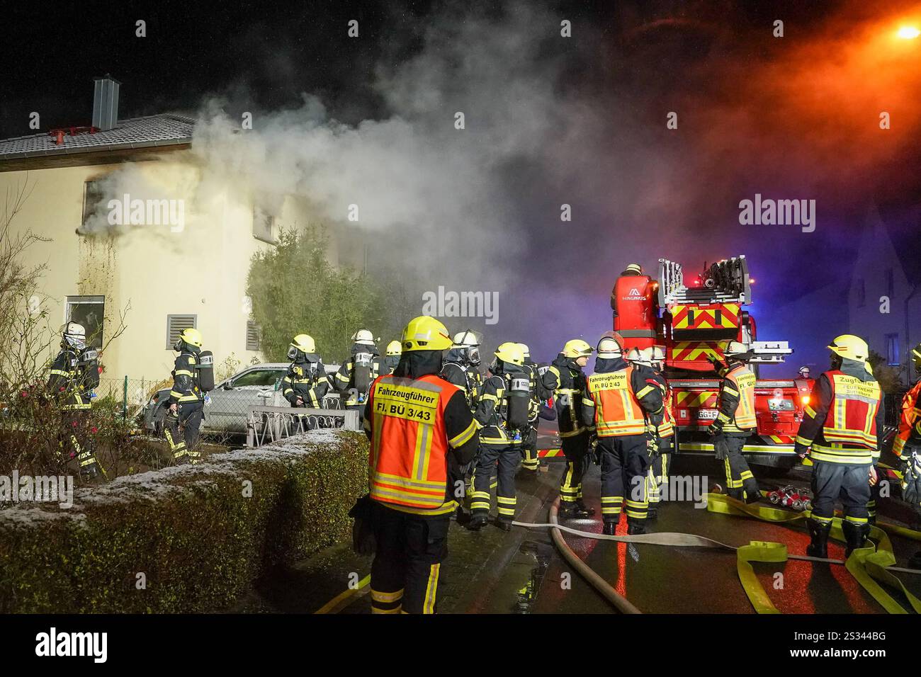 Drei Verletzte bei Hausbrand in Worfelden - 08.01.2025 Büttelborn ...