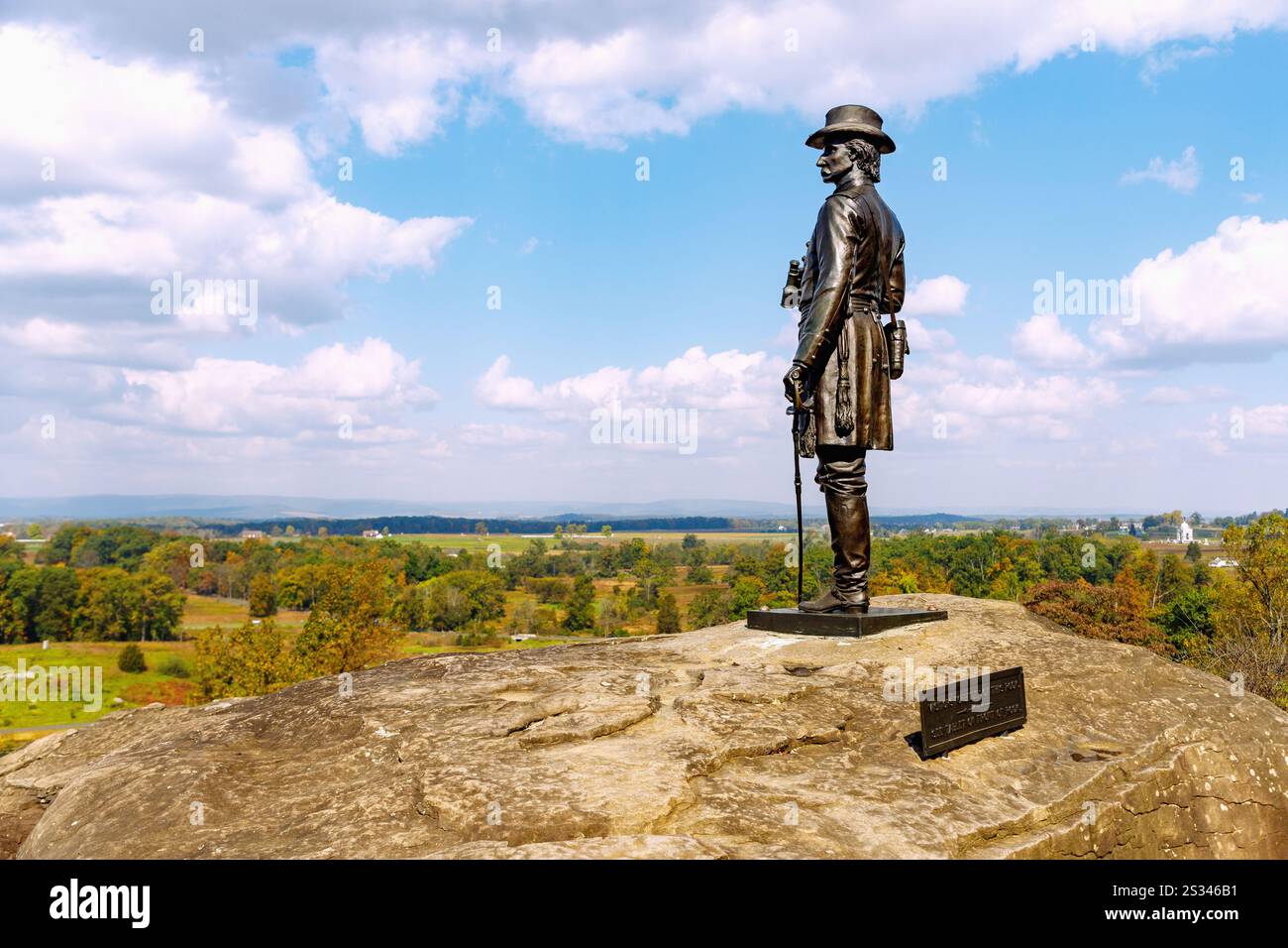 Monument of General Warren and view from Little Round Top over ...