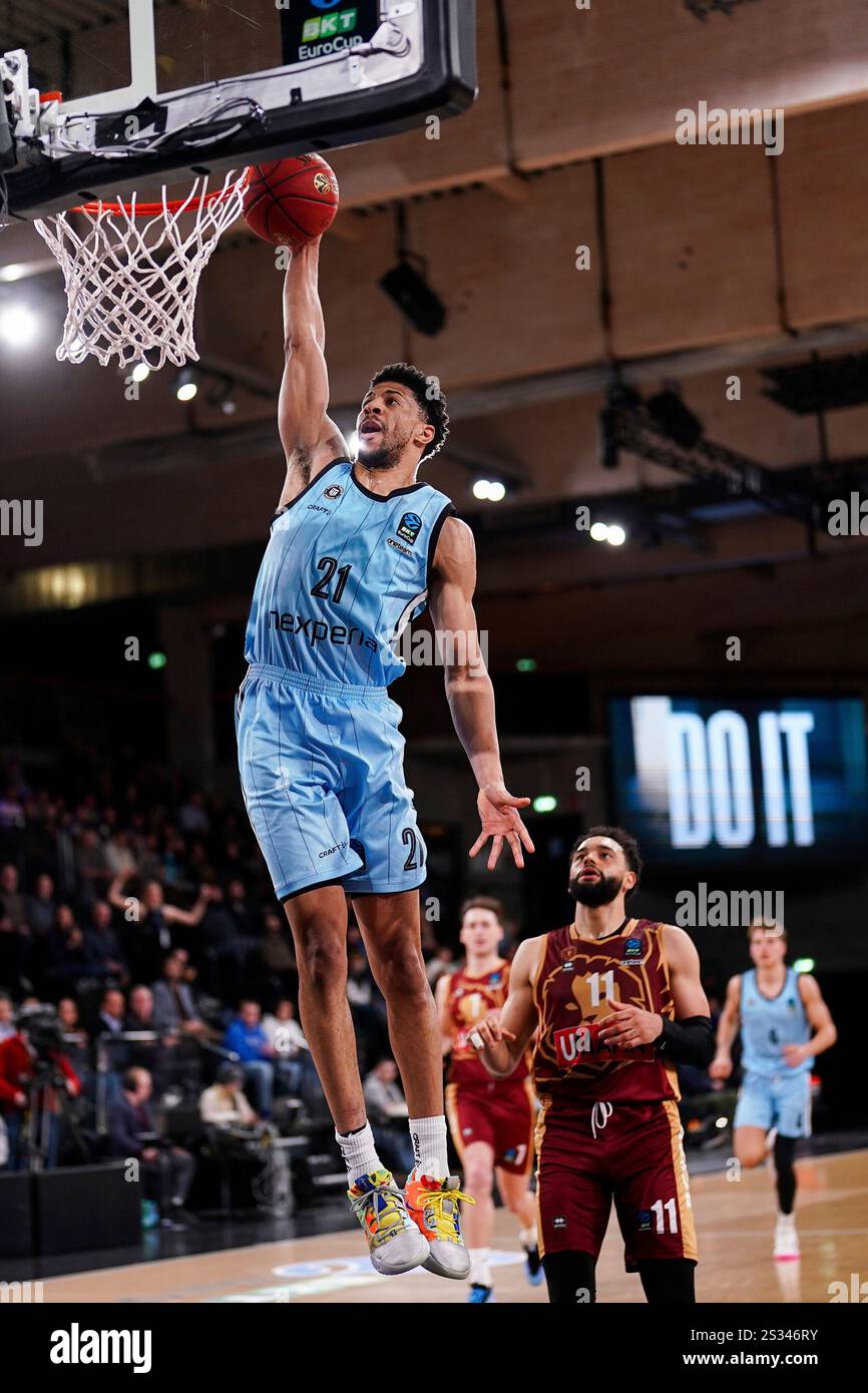 Hamburg, Deutschland. 08th Jan, 2025. Jordan Barnett (Veolia Towers ...