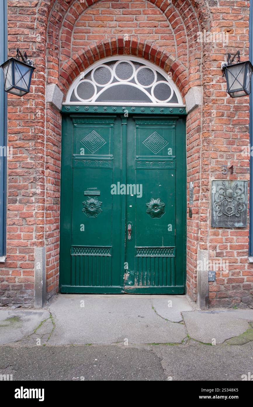 Entrance to a historic brick house Stock Photo - Alamy