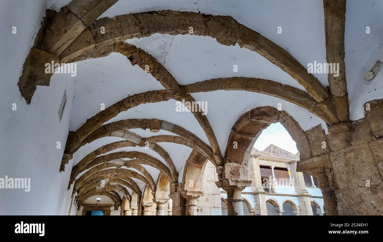Faro Municipal Museum, housed in a 16th-century convent, showcases ...