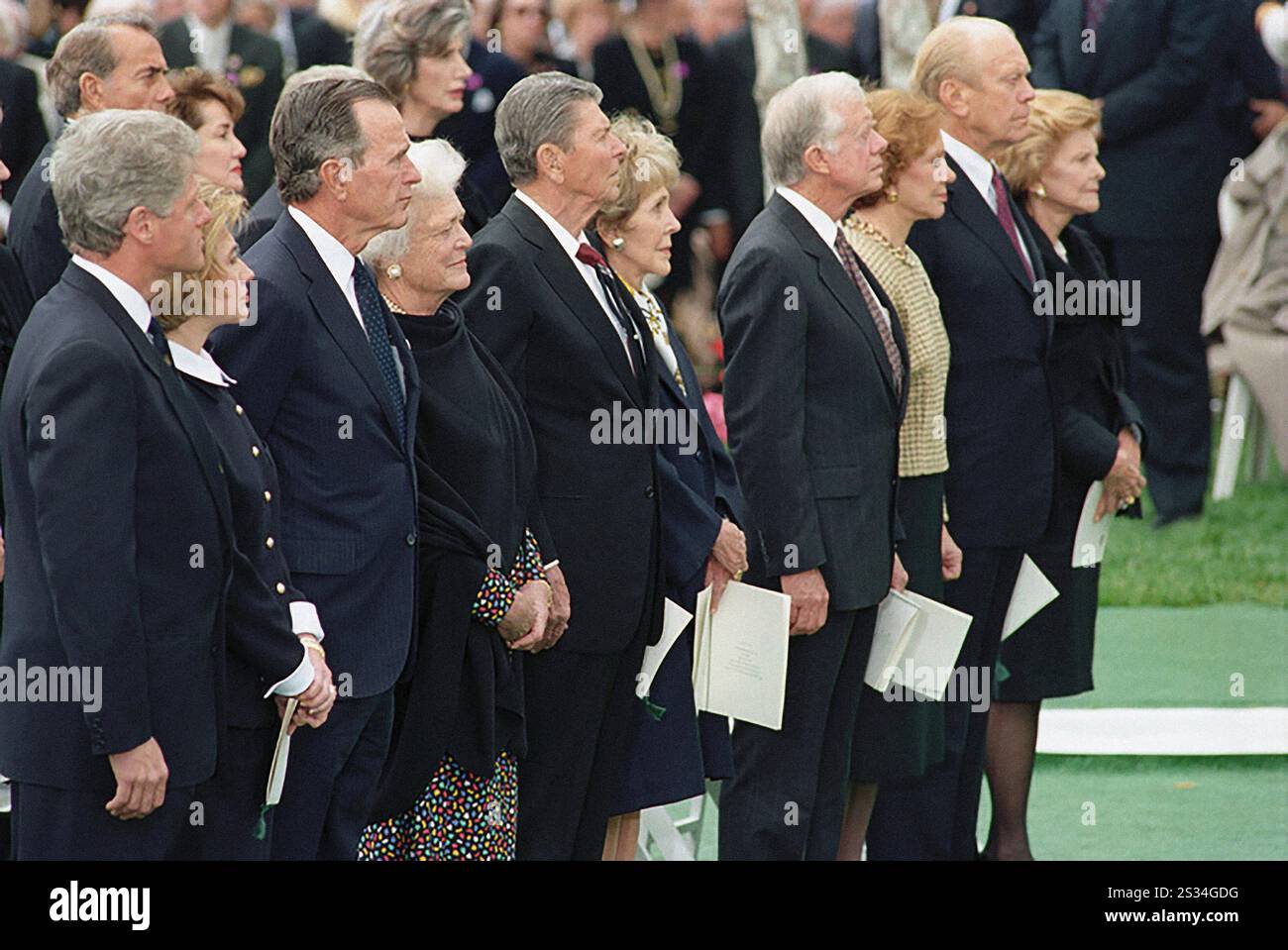 U.S. President Bill Clinton and U.S. First Lady Hillary Rodham Clinton ...