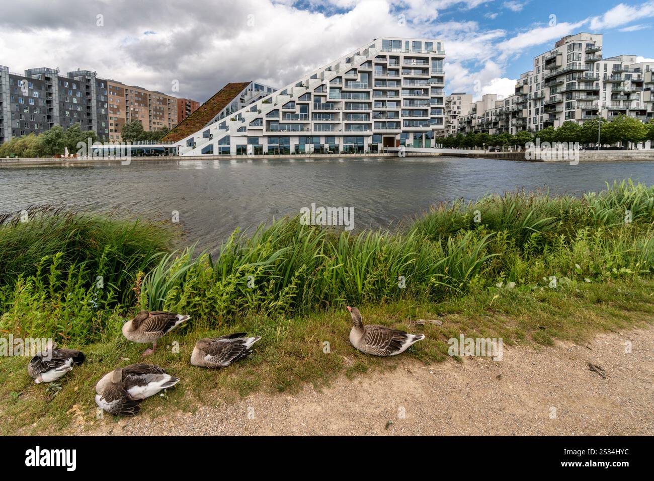 8-House, BIG House, 8-tallet, modern architecture, architect Barke ...