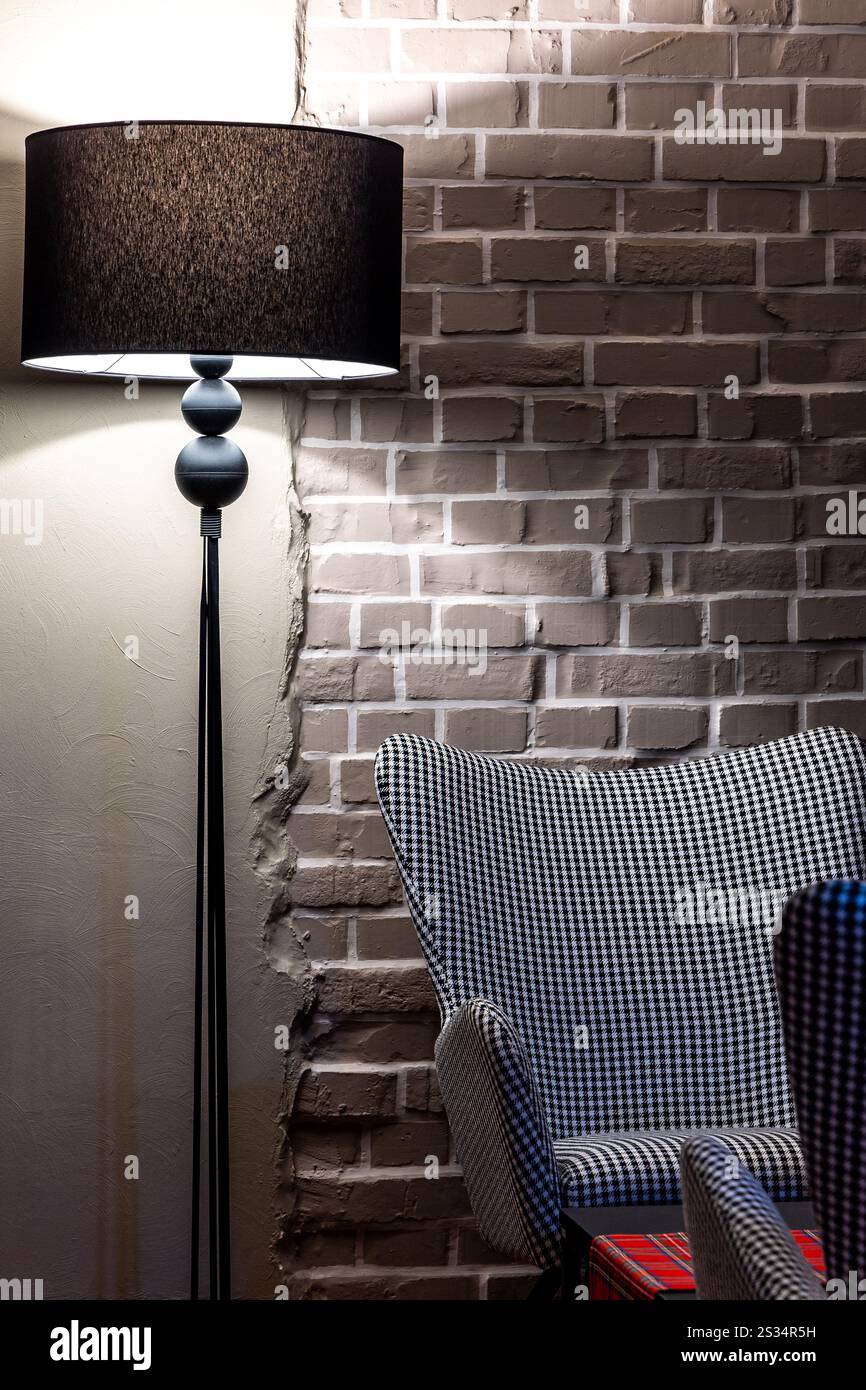 Houndstooth home interior hi-res stock photography and images - Alamy