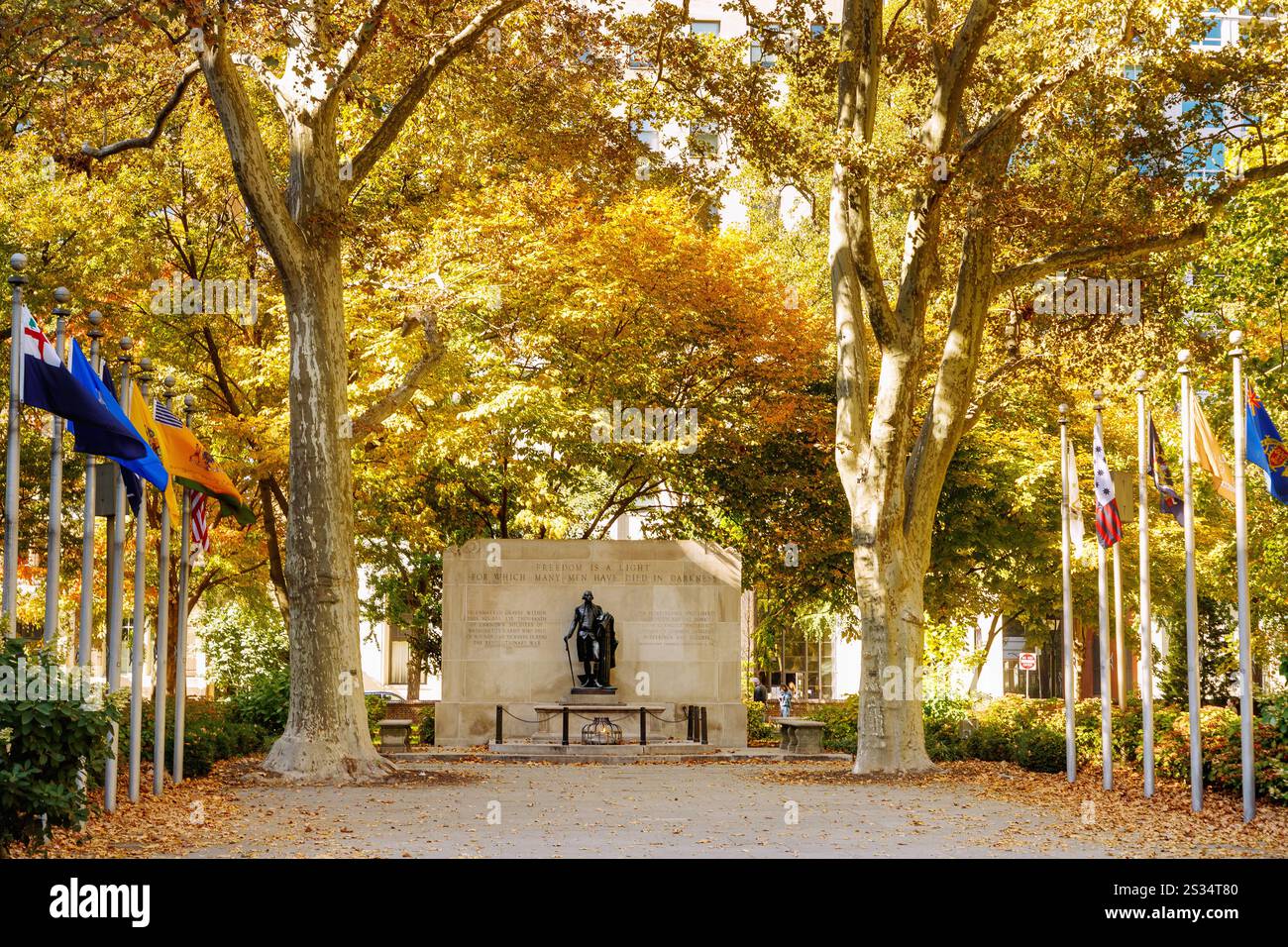 Washington Square with Tomb of the Unknown Soldier of the American Revolution in the Historic ...