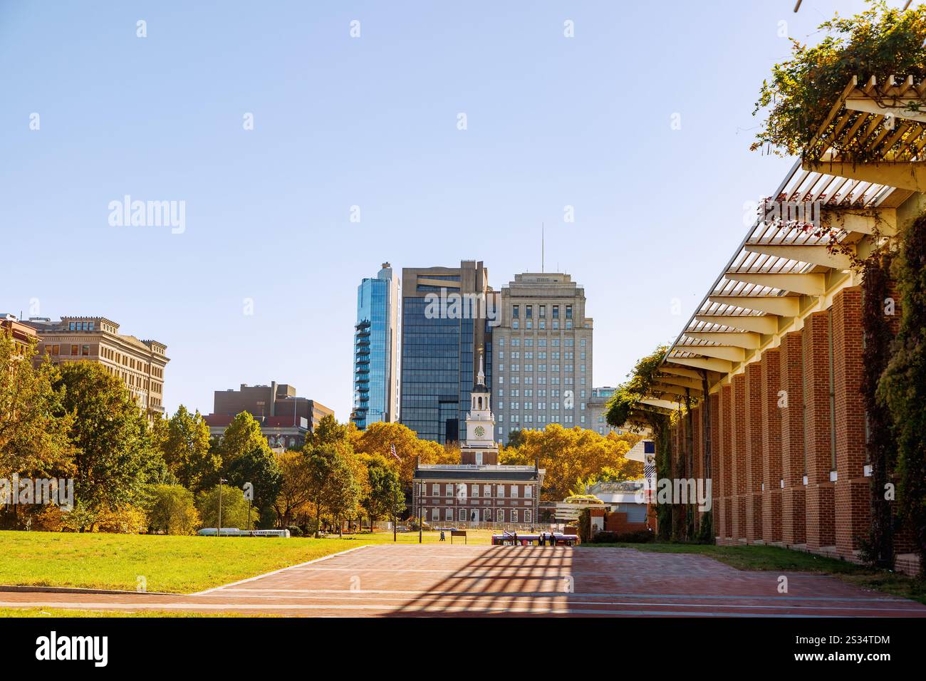 Independence Square with Independence Hall and Liberty Bell Center in ...