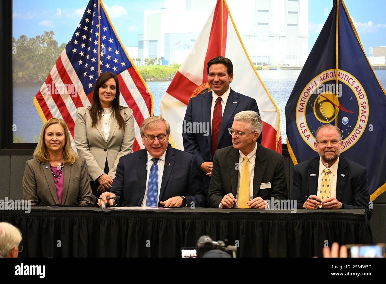 Florida lieutenant governor jeanette nunez hi-res stock photography and ...