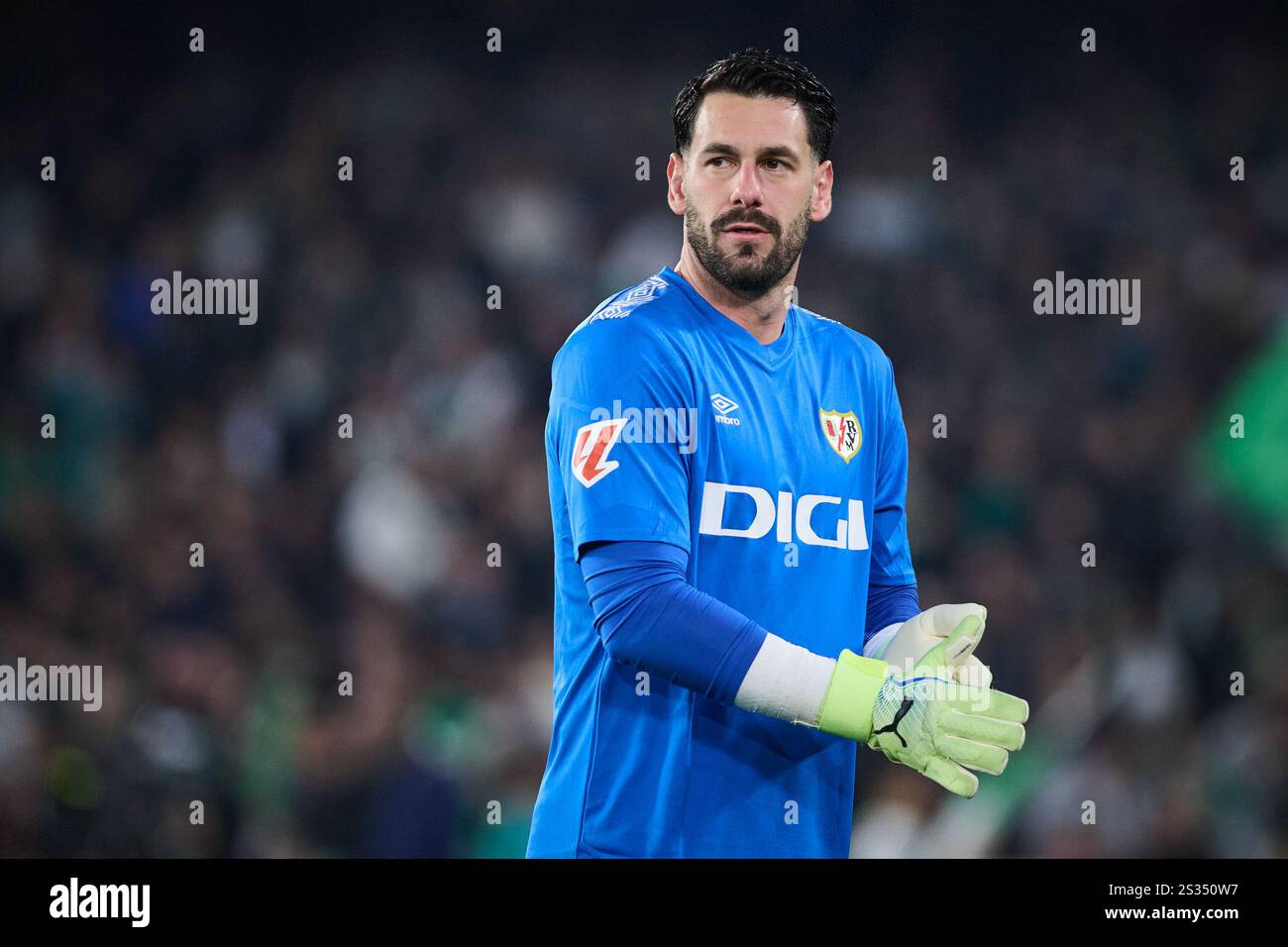 Rayo Vallecano's Augusto Batalla during La Liga match. December 22 ...