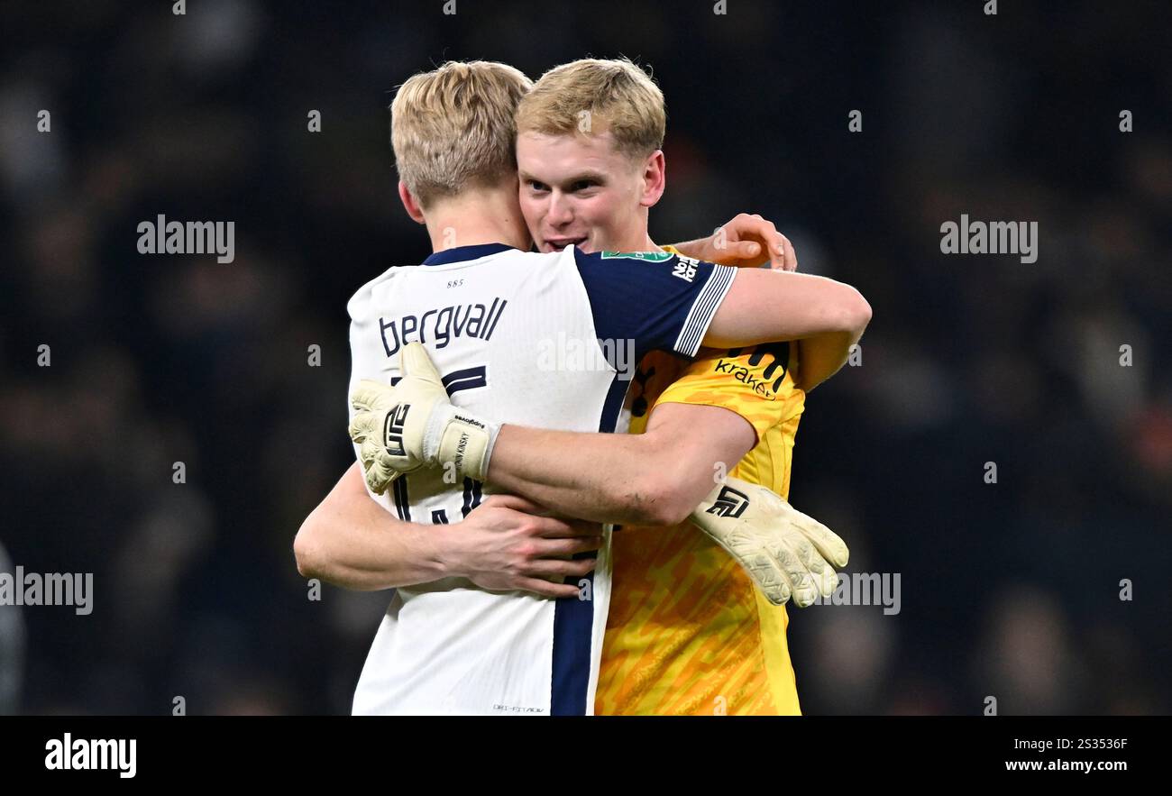 London, UK. 8th Jan, 2025. Goalscorer Lucas Bergvall (Spurs) hugs ...