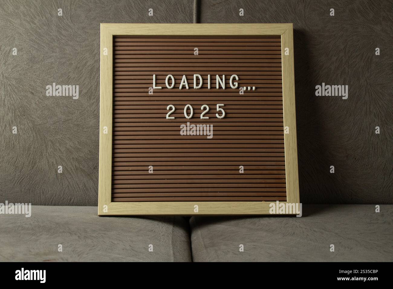 Loading 2025 hi-res stock photography and images - Alamy