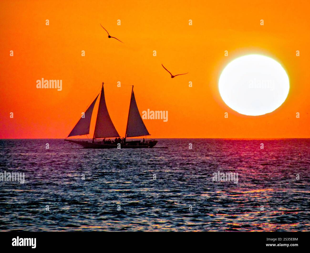 Sailing sunset in key hi-res stock photography and images - Alamy