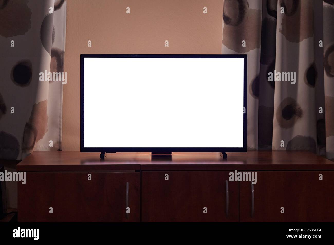 TV in a dim living room, blank screen Stock Photo - Alamy