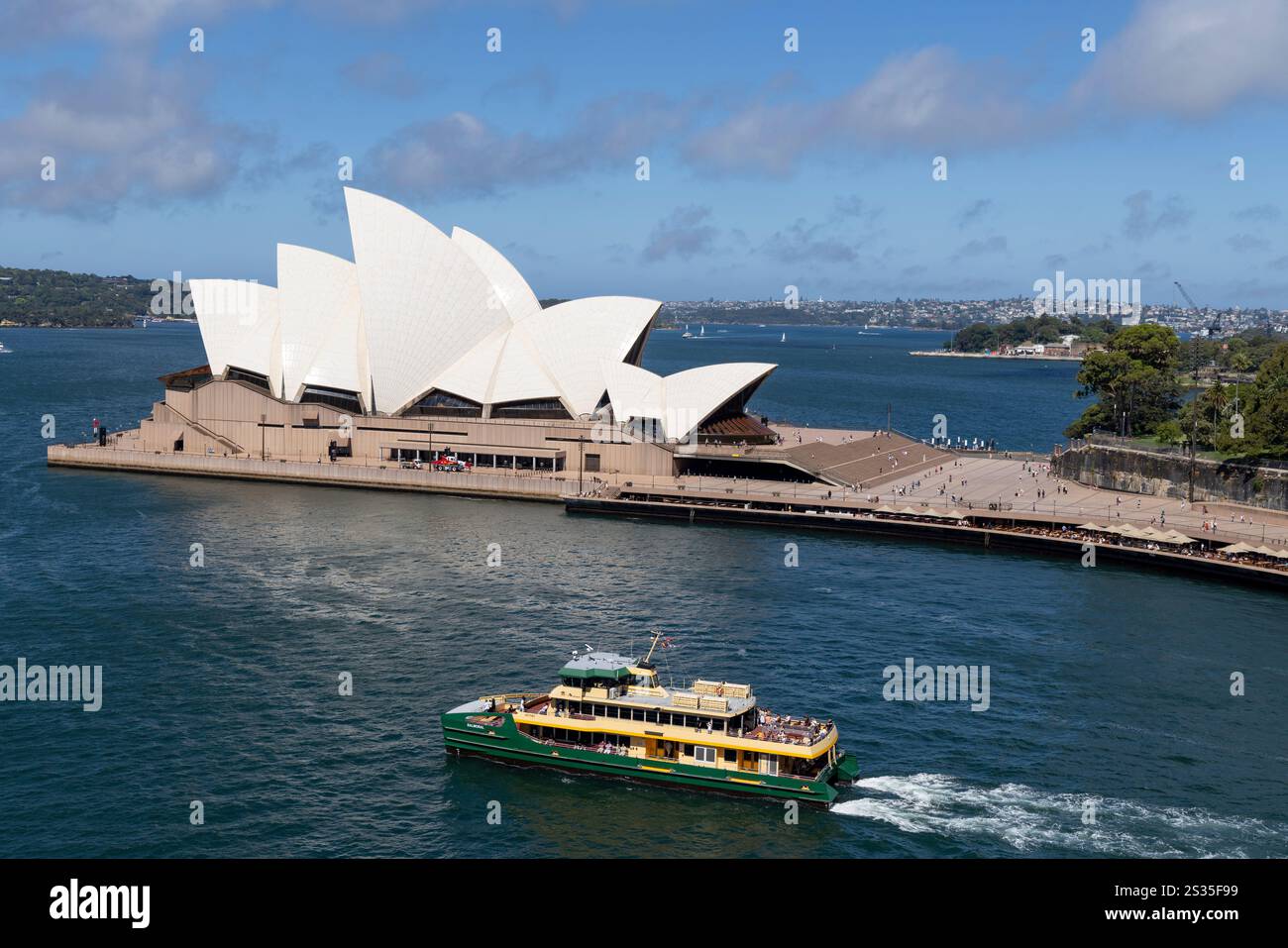 Sydney ferry MV Balmoral, an emerald class ferry leaves Sydney cove ...