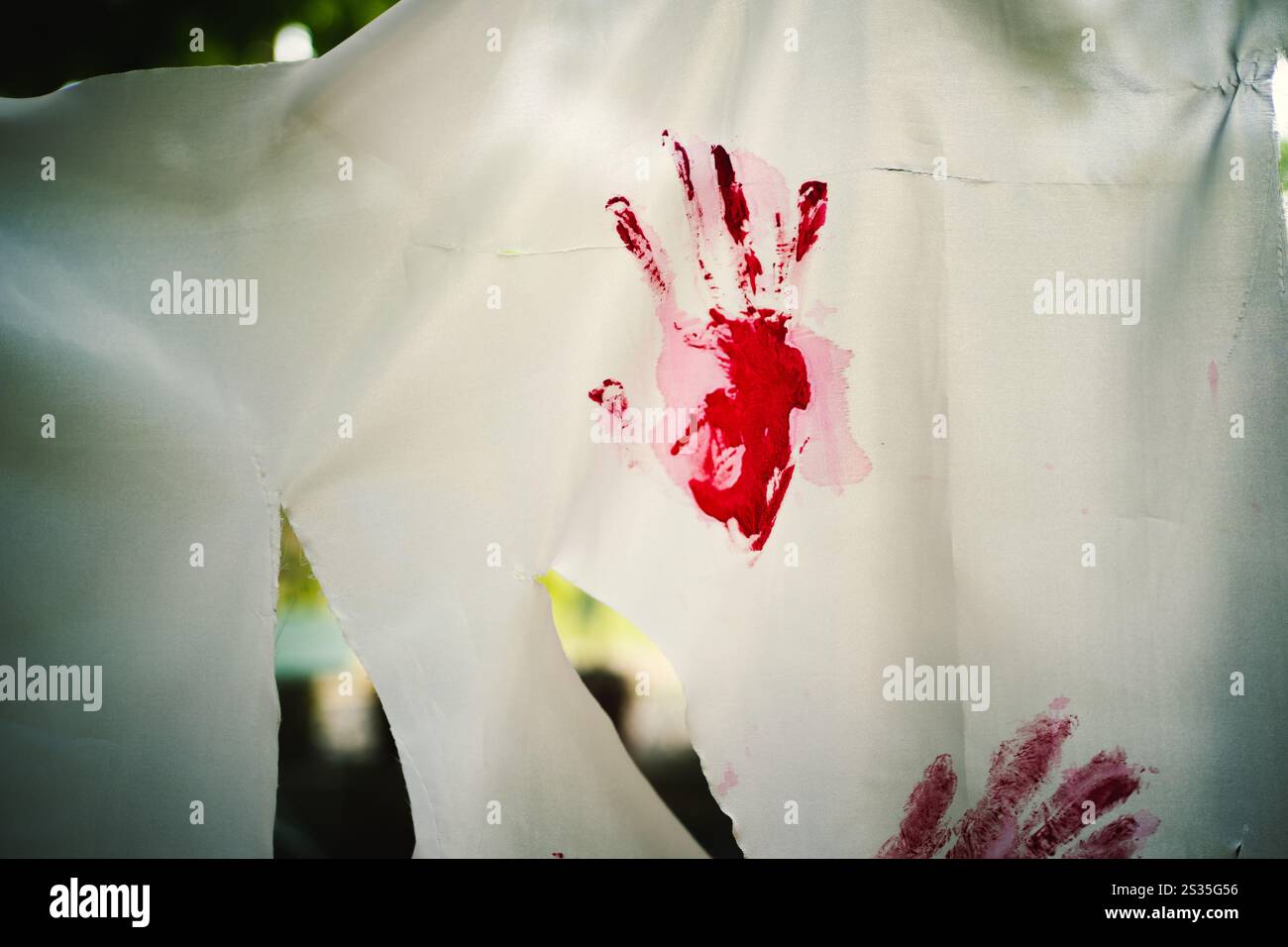 Halloween decorations background. Halloween Scary Bloody hand print ...