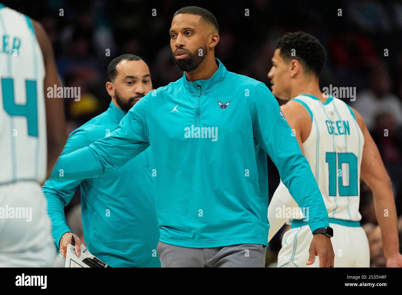 Charlotte Hornets head coach Charles Lee during the first half of an ...