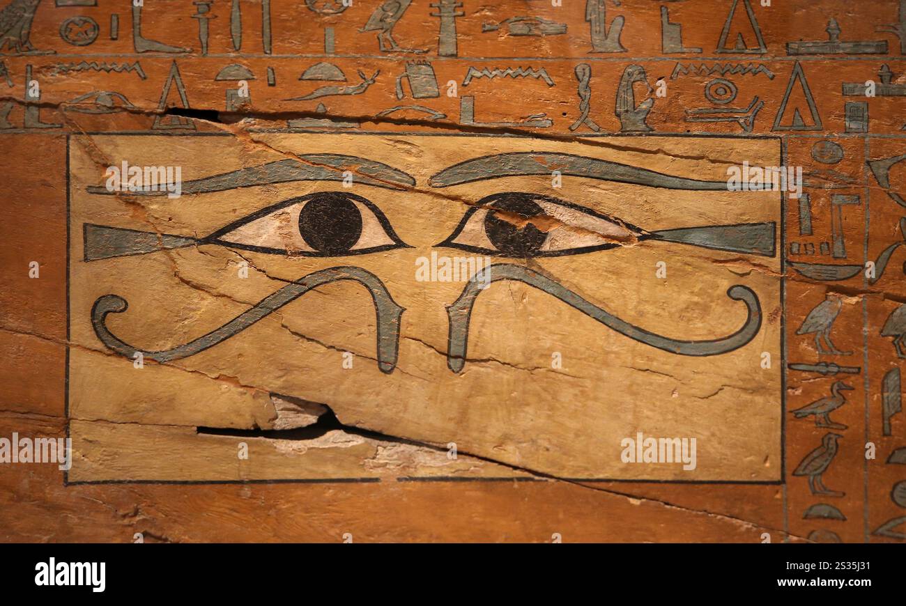 Pairs of Horus eyes painting on cofin. Protective symbol. 1st ...