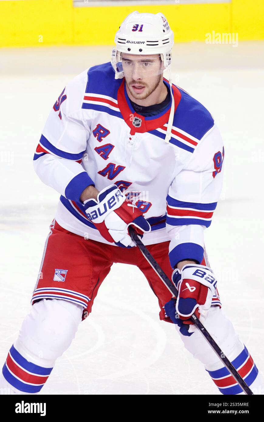 Profile photo on New York Rangers RW Reilly Smith during an NHL ...