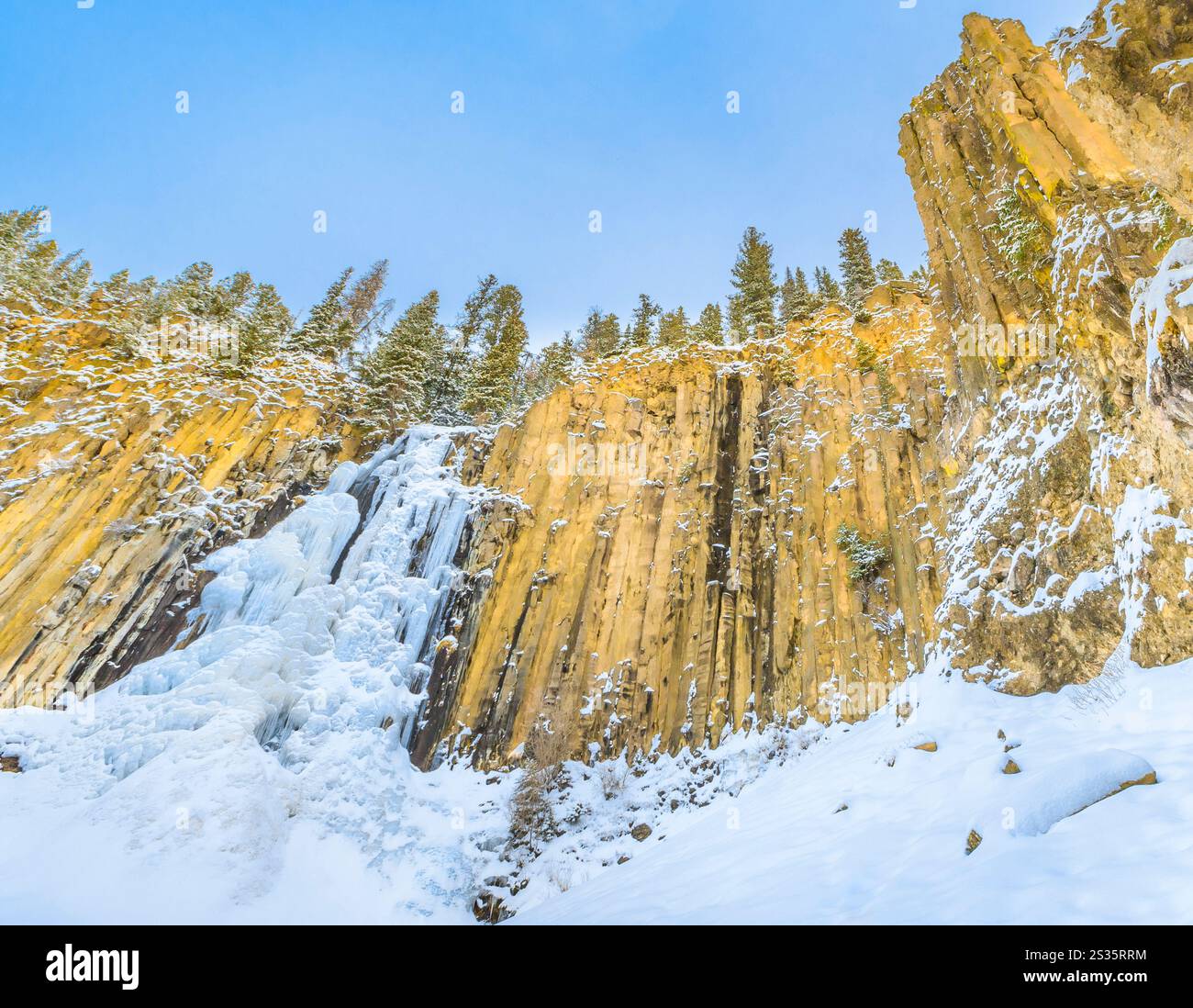 frozen palisade falls in the hyalite creek basin near bozeman, montana ...
