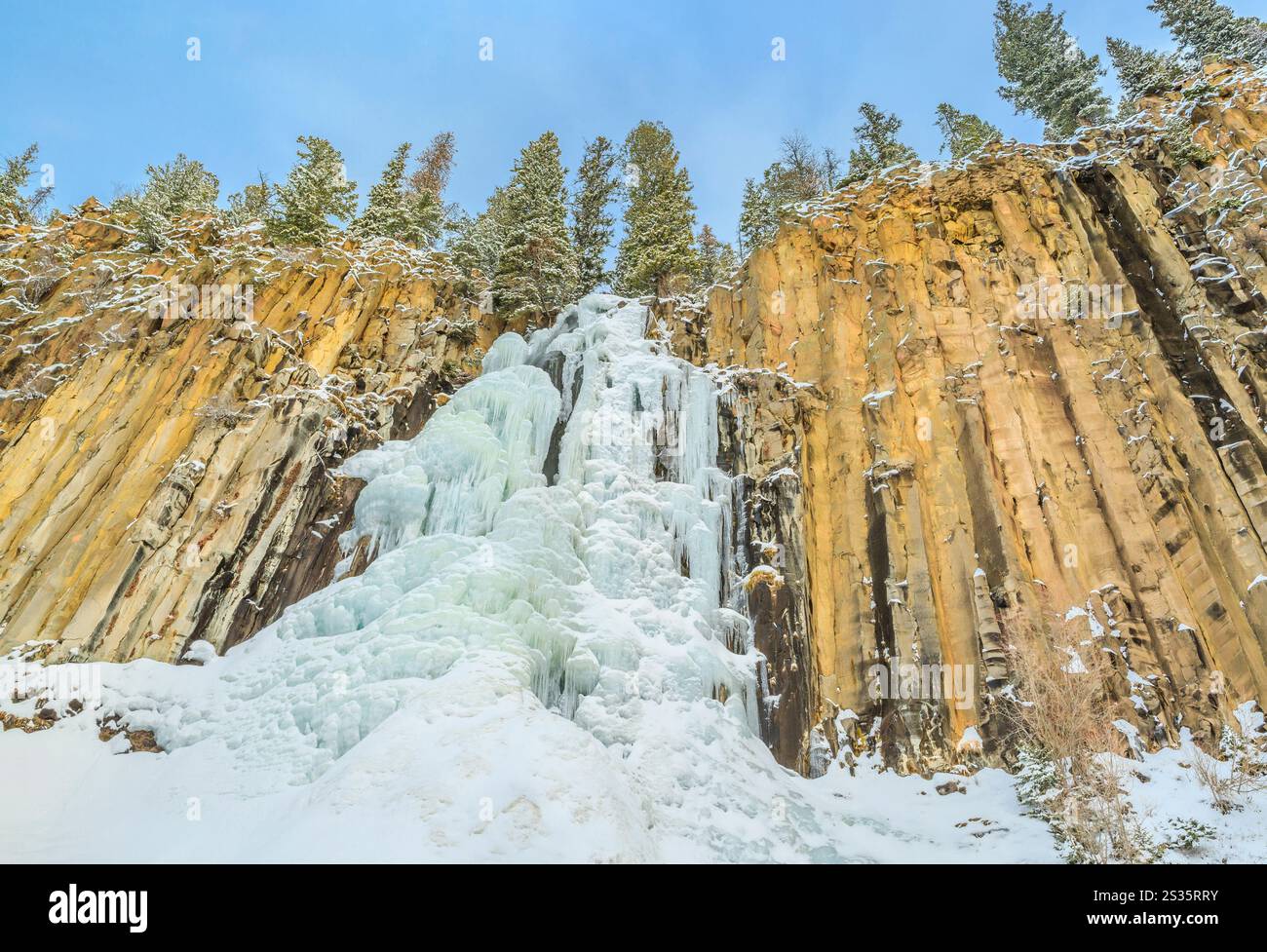 frozen palisade falls in the hyalite creek basin near bozeman, montana ...