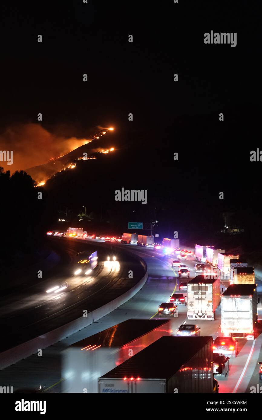 Traffic approaching the Hurst Fire in Sylmar during the January 2025 ...