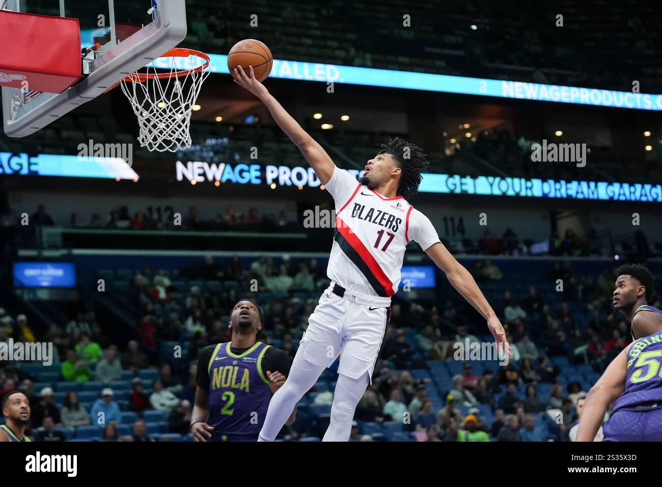 Portland Trail Blazers guard Shaedon Sharpe (17) goes to the basket ...