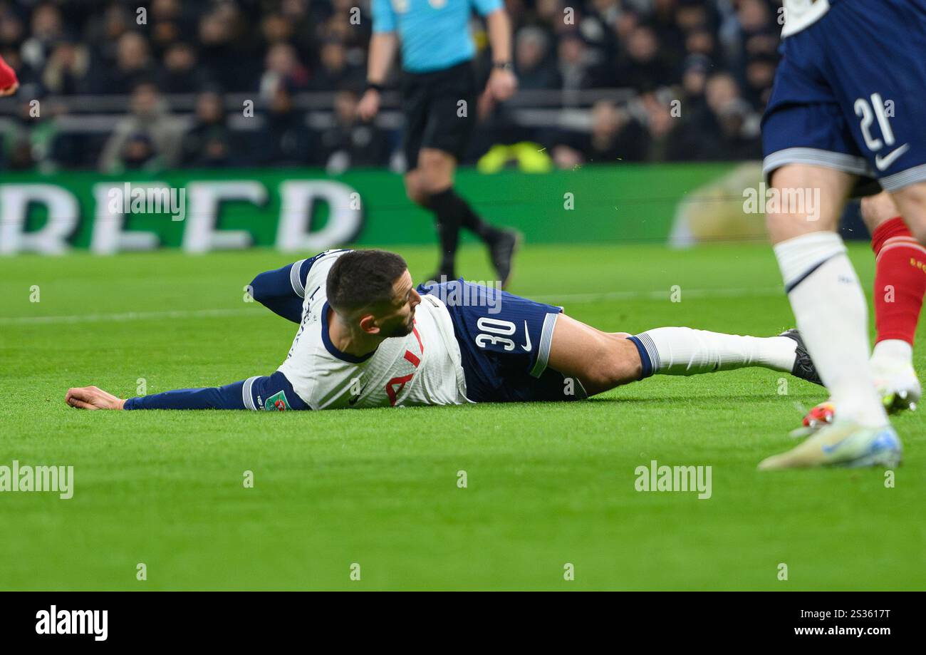 London, UK. 08th Jan, 2025. Tottenham Hotspur v Liverpool - Carabao Cup ...