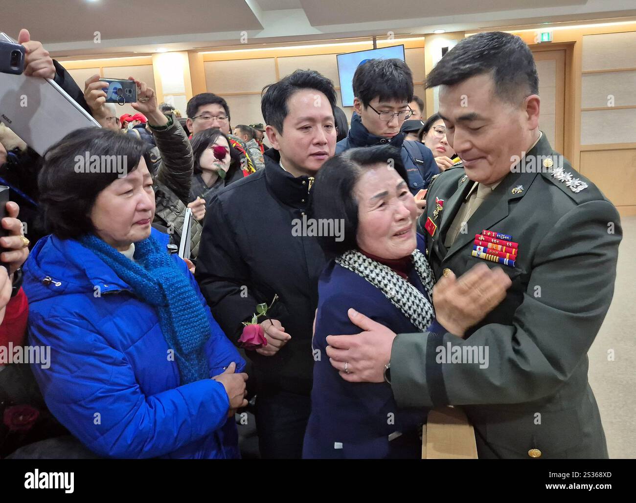 09th Jan, 2025. Ex-Marine investigator acquitted of subordination ...