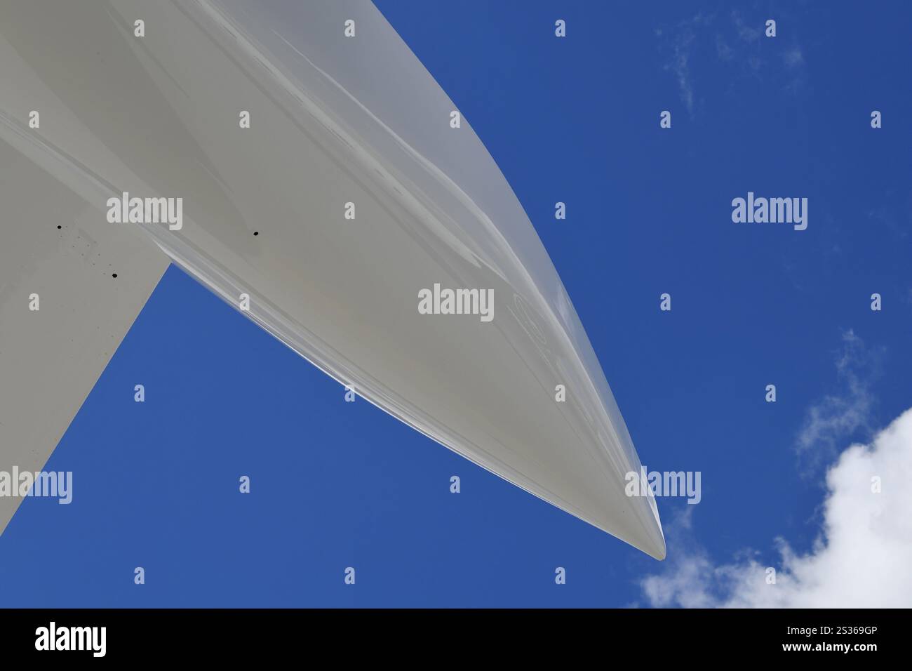 Lufthansa Airbus A350-900, Allegris, close-up, tank, wing, Munich ...