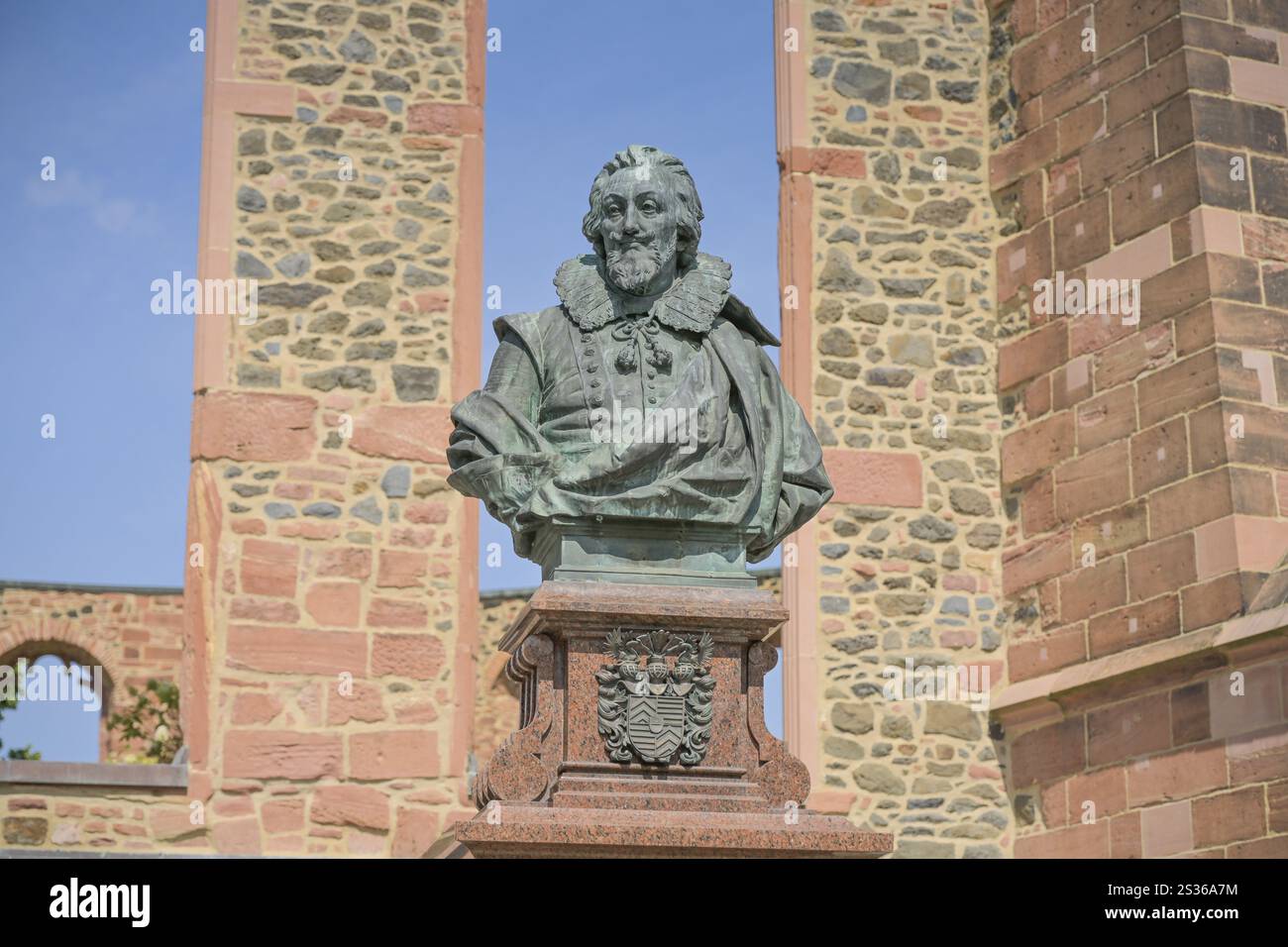 Bust, Monument to Count Philipp Ludwig II, Walloon-Dutch Church ...