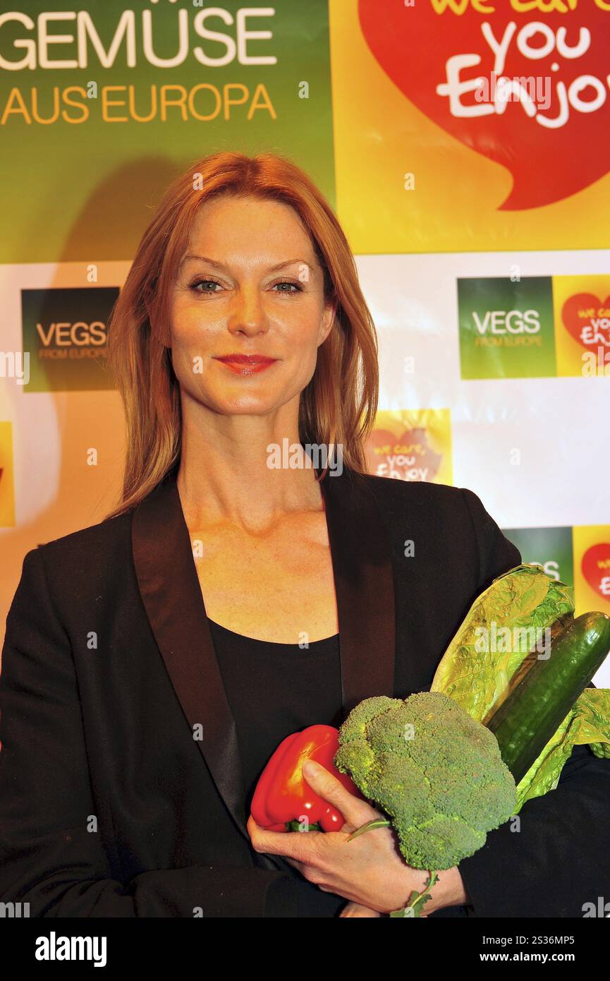 Actress Esther Schweins is committed to healthy living at the Fruit ...