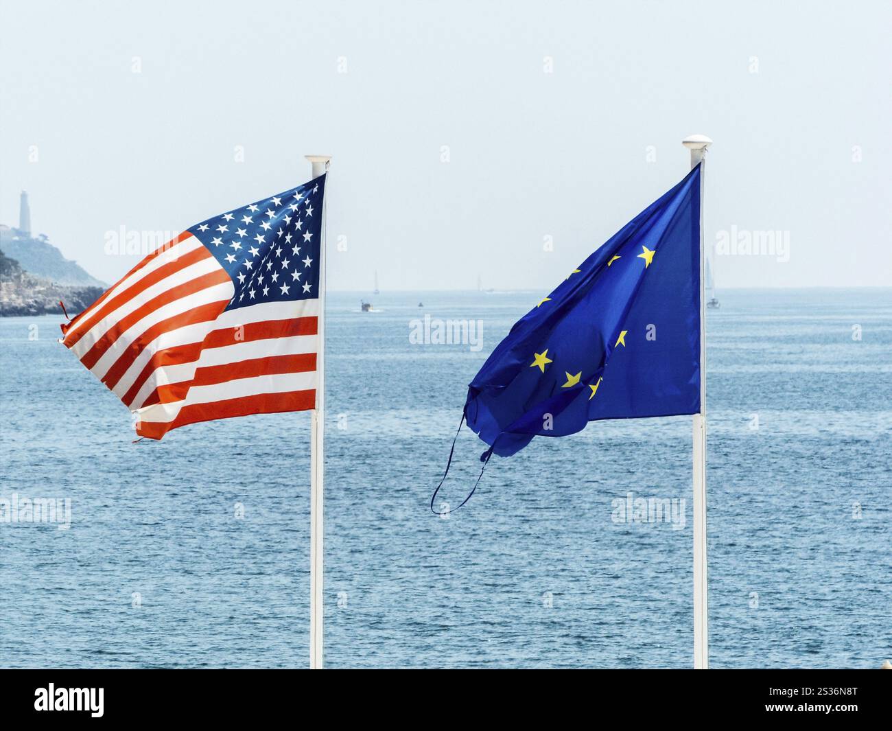 Flags of the European Union and the USA, symbolic photo for partnership ...