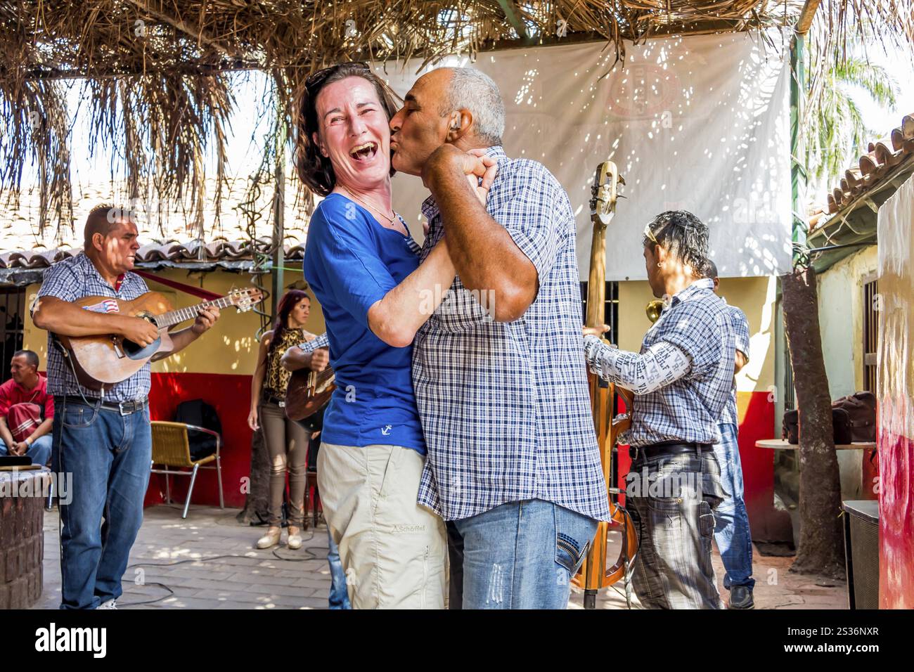 Latin american dance troop hi-res stock photography and images - Alamy