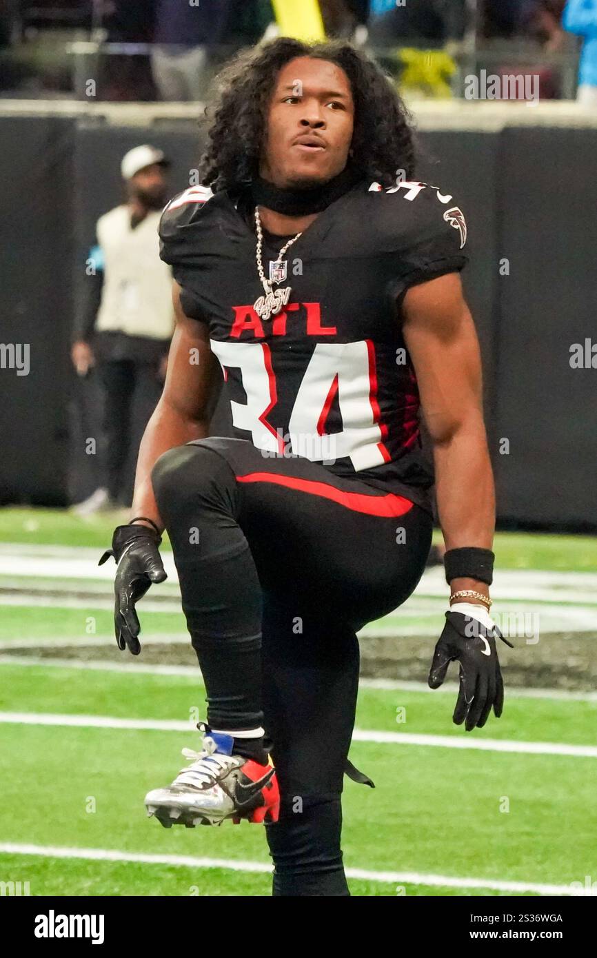 Atlanta, Georgia, USA. 5th Jan, 2025. Atlanta Falcons wide receiver Ray ...