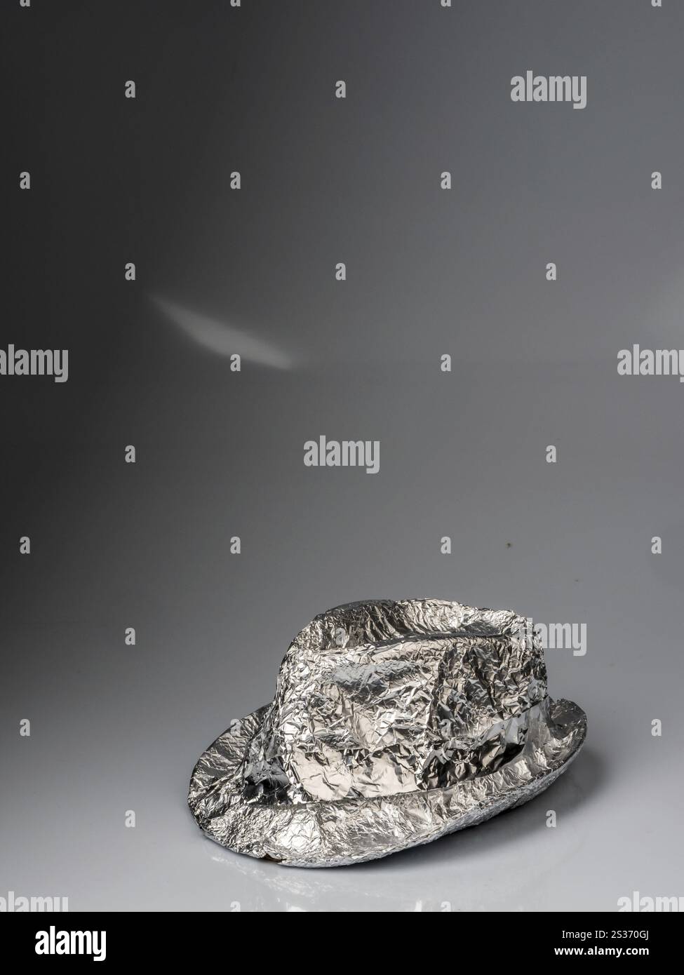Symbol photo aluminium hat Stock Photo - Alamy