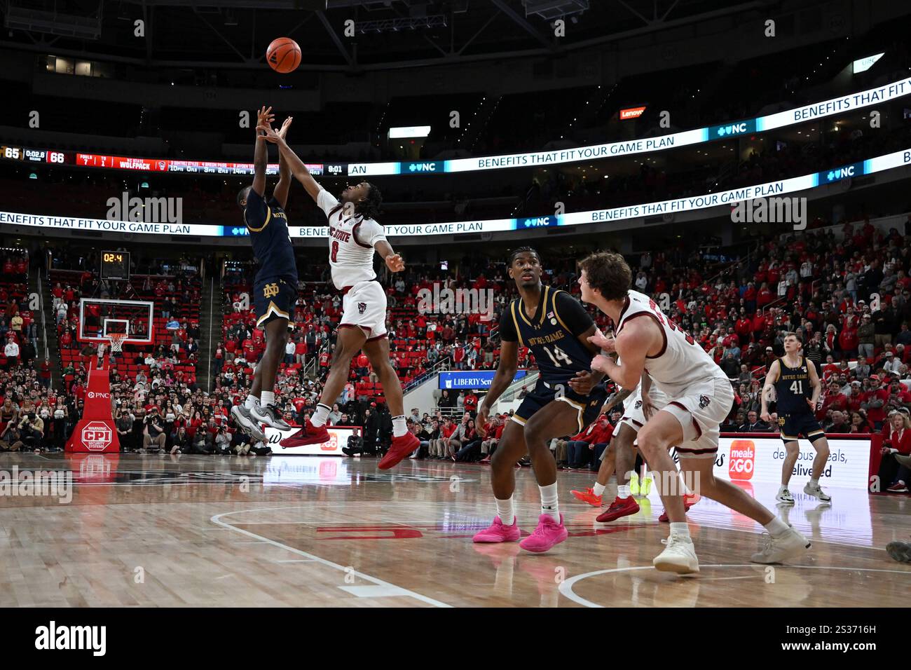 RALEIGH, NC - JANUARY 08: Notre Dame Fighting Irish guard Markus Burton ...