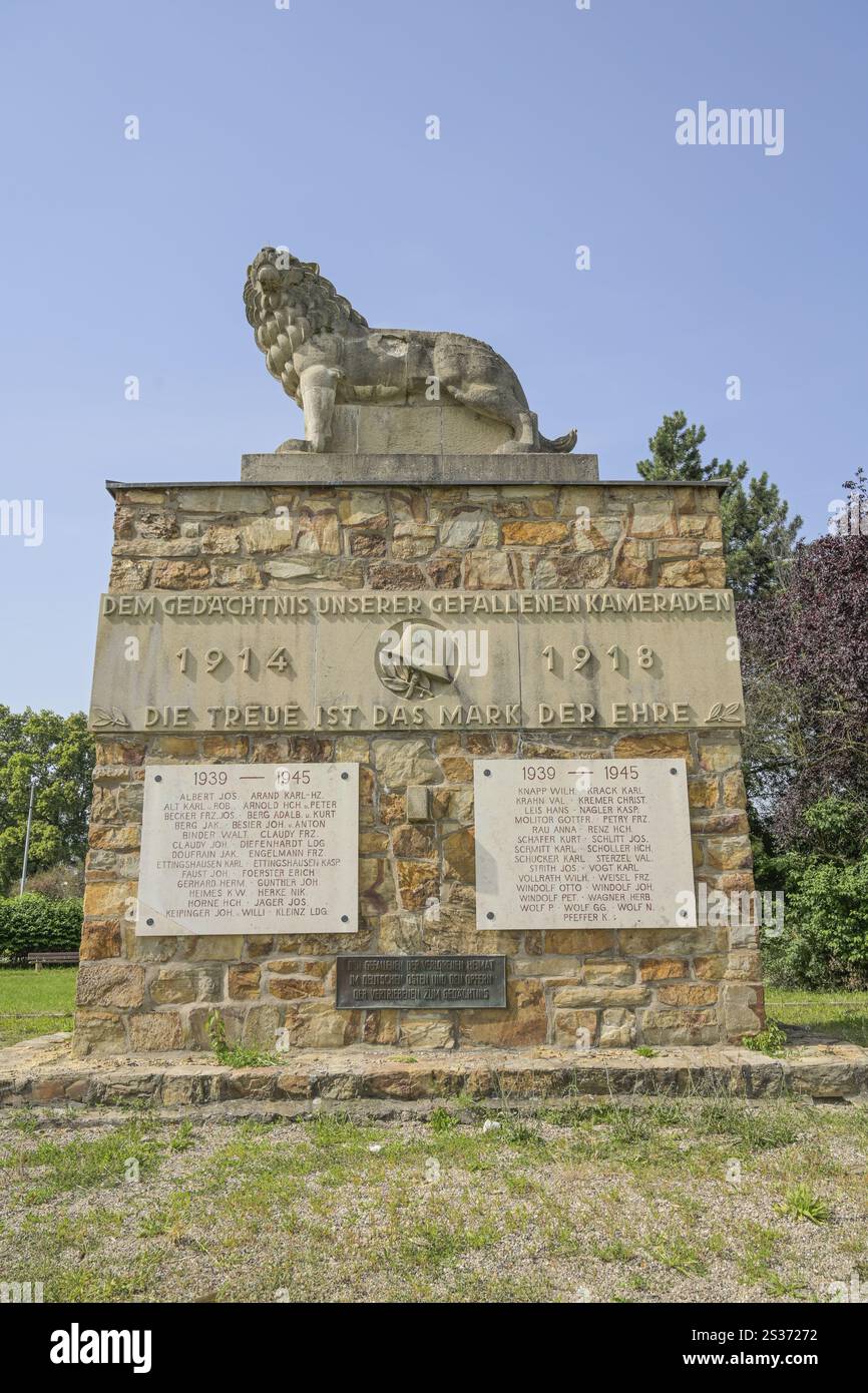 Memorial to the fallen of the 1st World War, Hattenheim, Rheingau ...