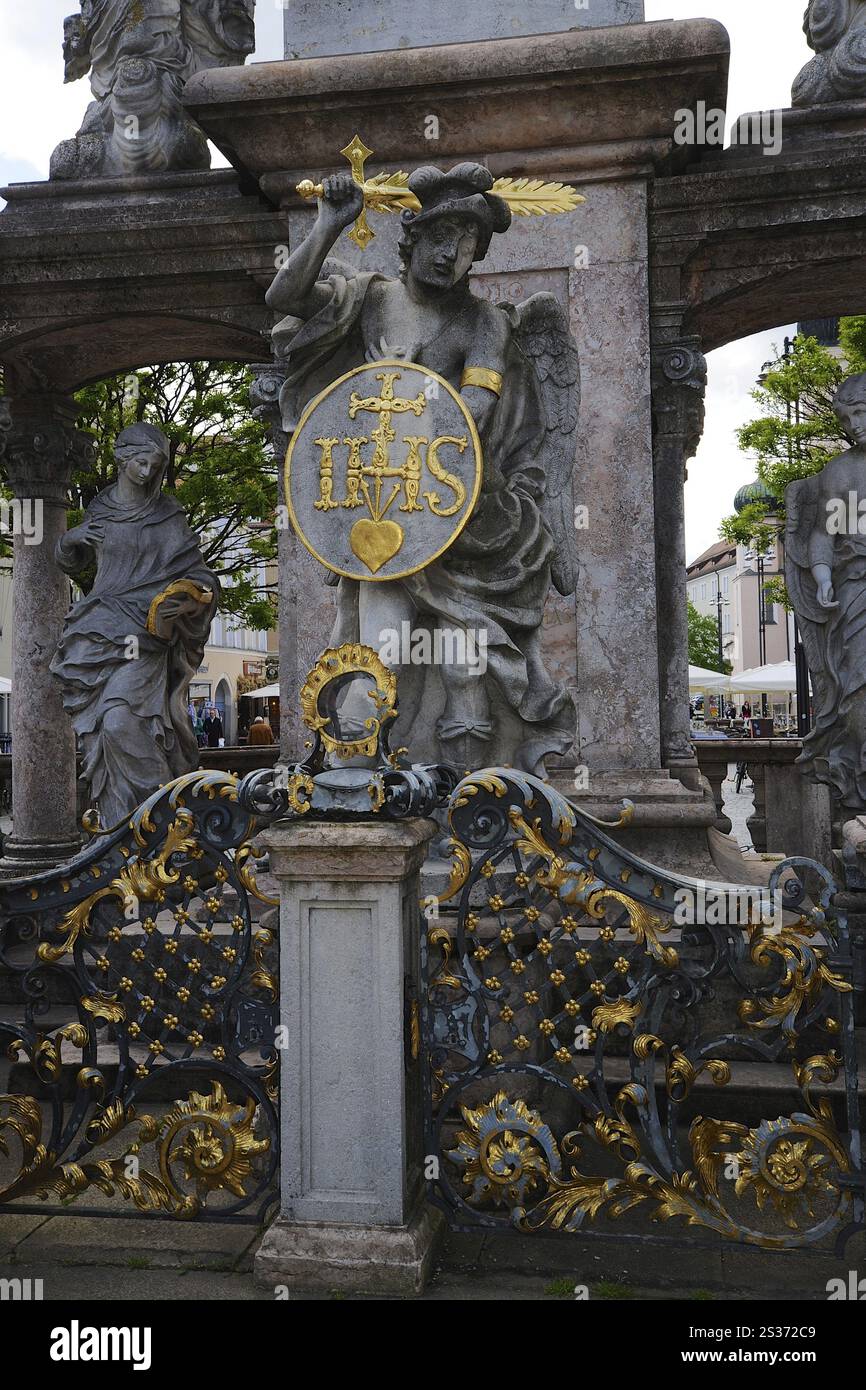 Detailed view holy trinity hi-res stock photography and images - Alamy