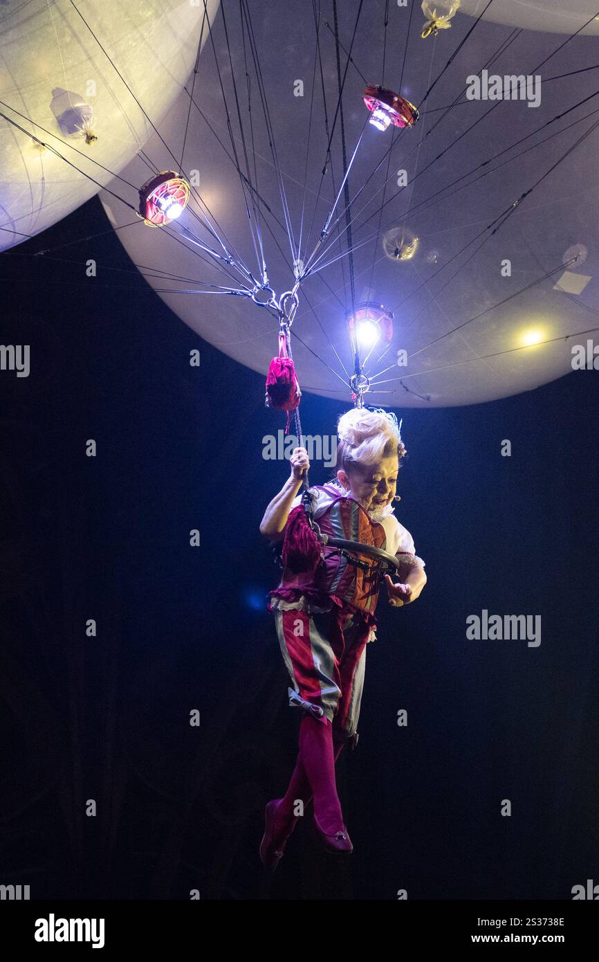 London, UK. 08 Jan, 2025. Pictured: The Clowness (Valentyna Paylevanyan ...