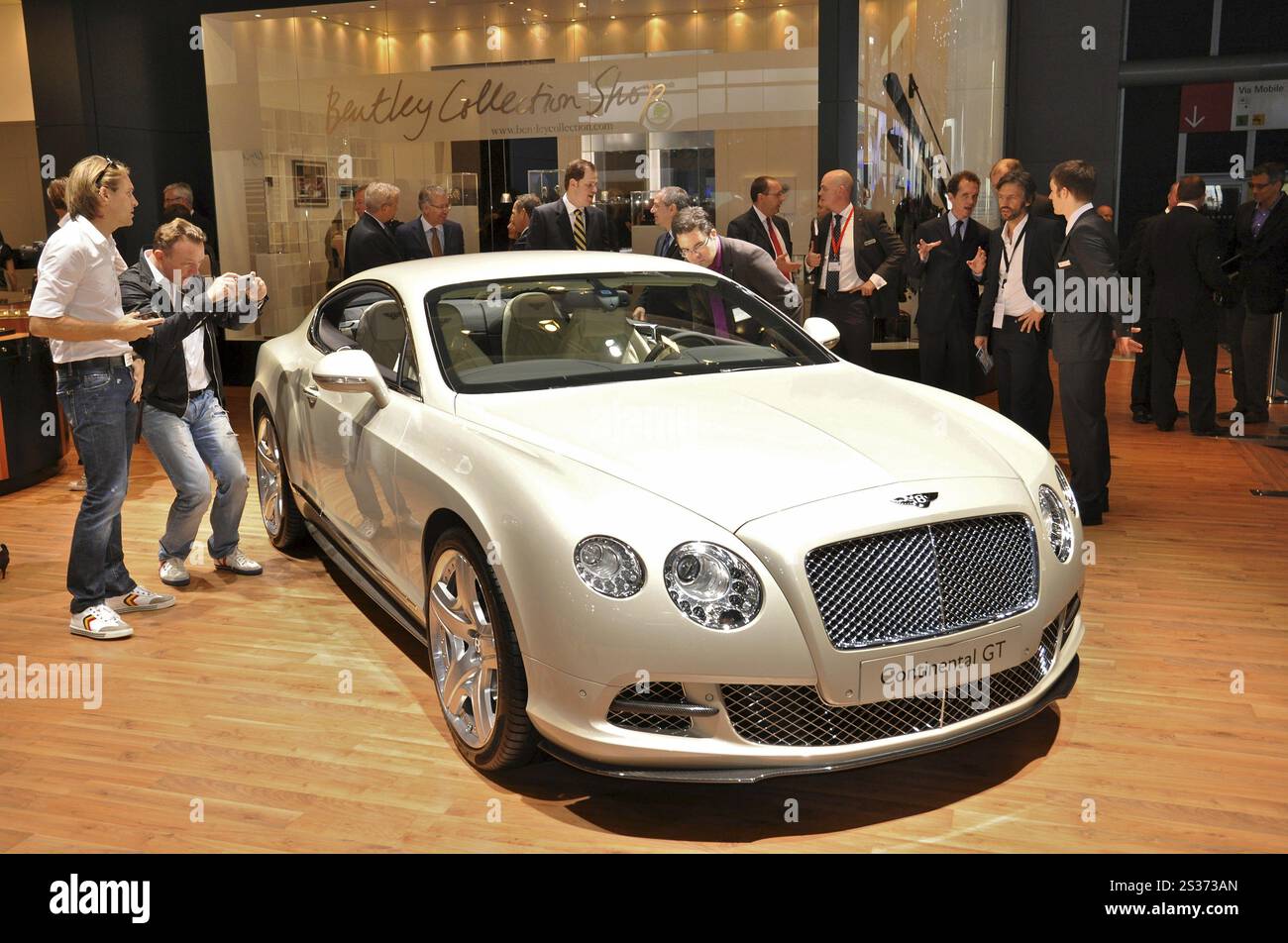 Bentley at the IAA Stock Photo - Alamy