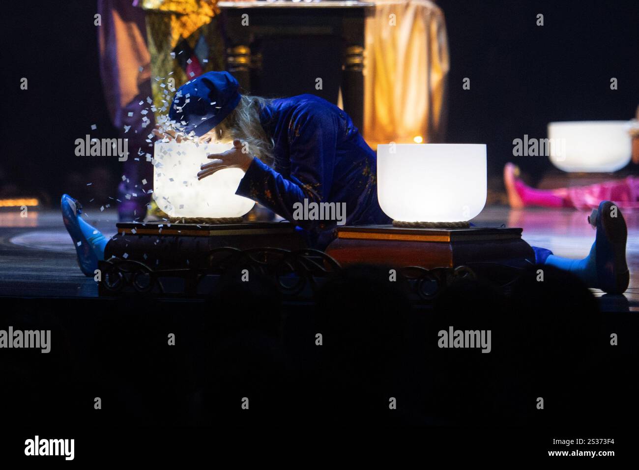 London, UK. 08 Jan, 2025. Pictured: Acrobats performing on the 'Crystal ...