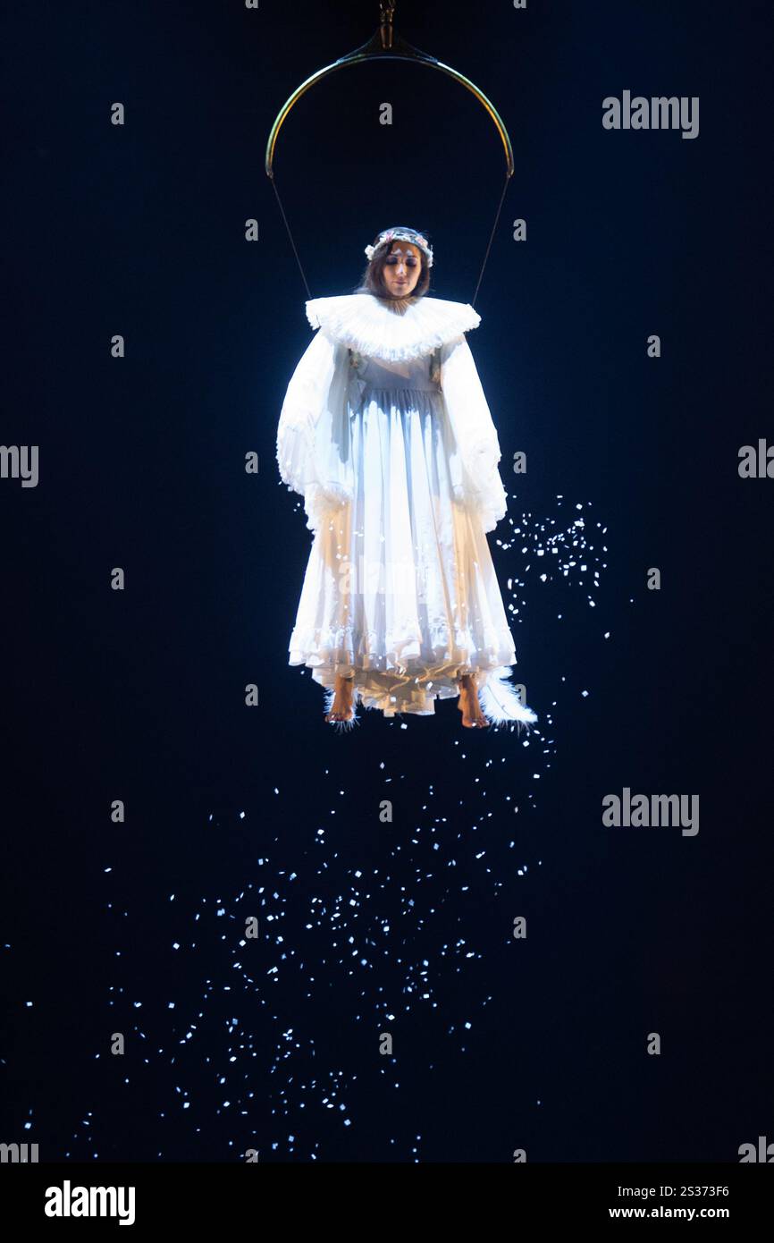 London, UK. 08 Jan, 2025. Pictured: Helene LeBlanc performing on the ...